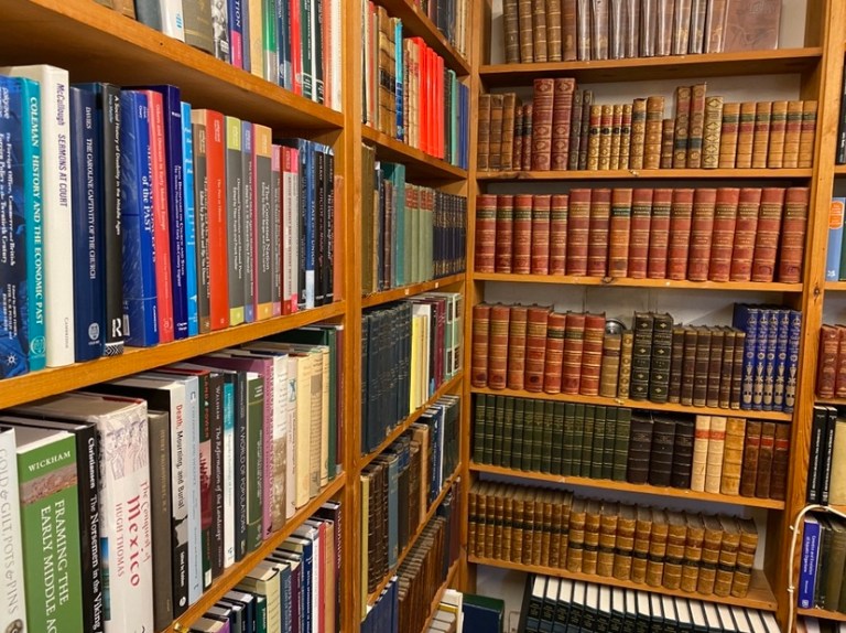 A book lover’s guide to Hay-On-Wye – bookworm girl