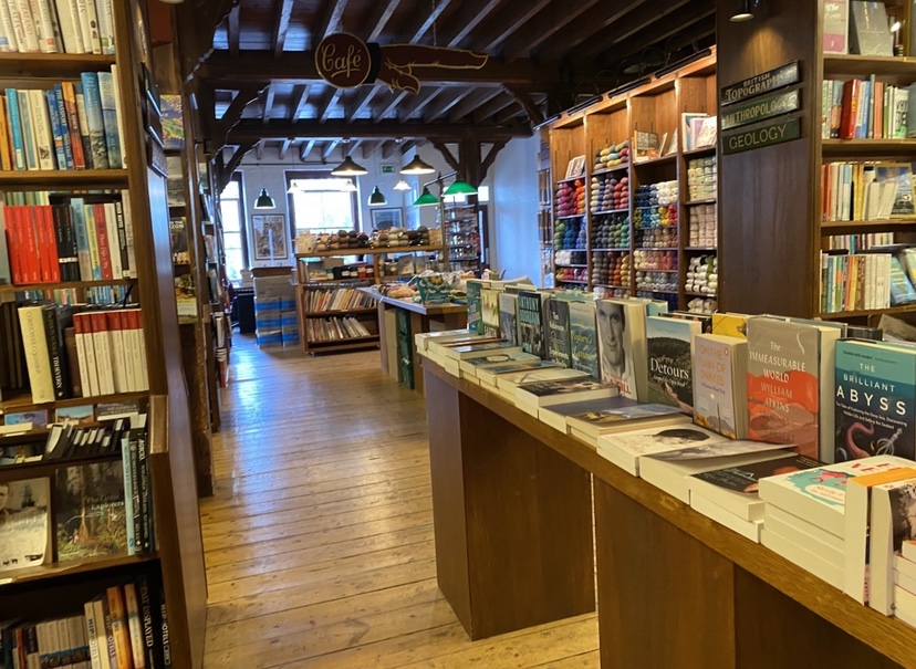 A book lover’s guide to Hay-On-Wye – bookworm girl